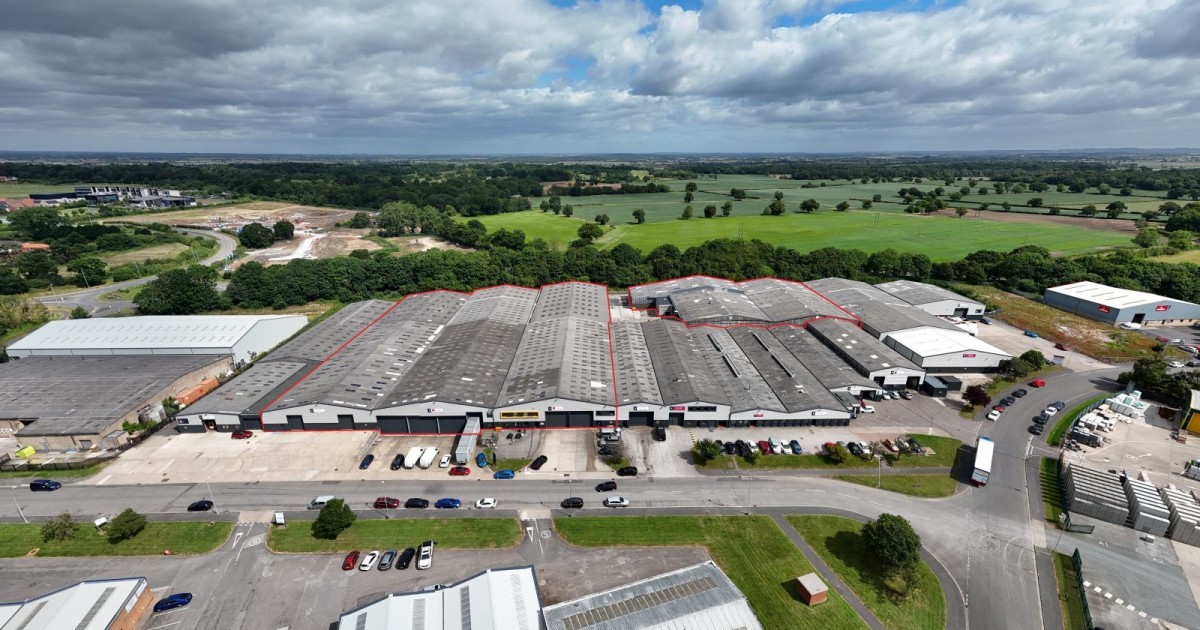 Units 2, 3, 4 & 12, Corringham Road Industrial Estate, Corringham Road ...