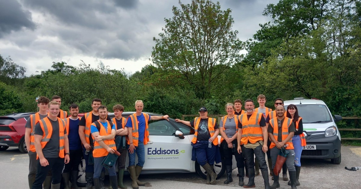 Tackling Himalayan Balsam with the Leeds team | Eddisons