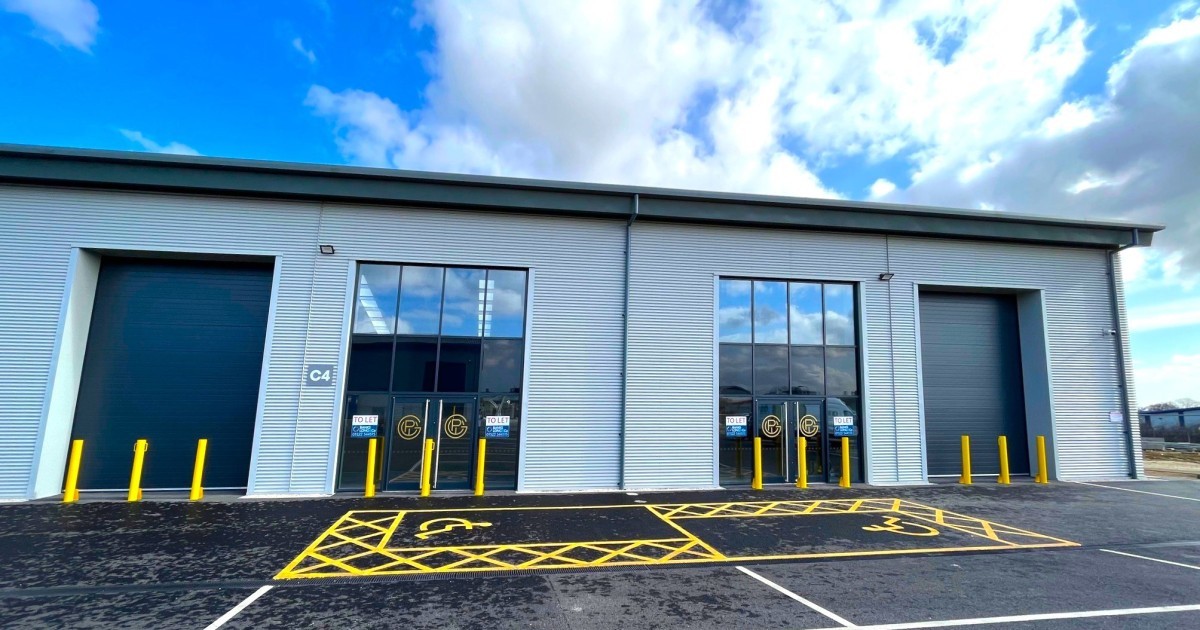 Padel makes a ‘splash’ in Lincolnshire this month | Eddisons